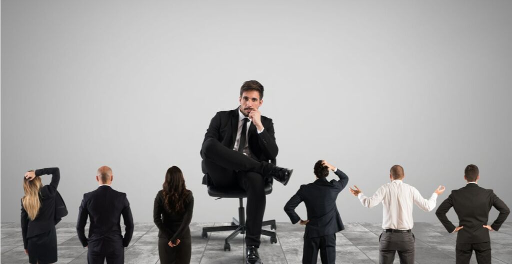 El poder y el abuso de poder en las organizaciones - Clase Ejecutiva UC